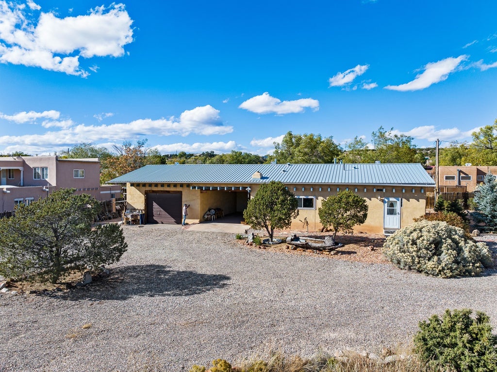 210 Camino Rio, Santa Fe Property Listing: MLS® #202403882