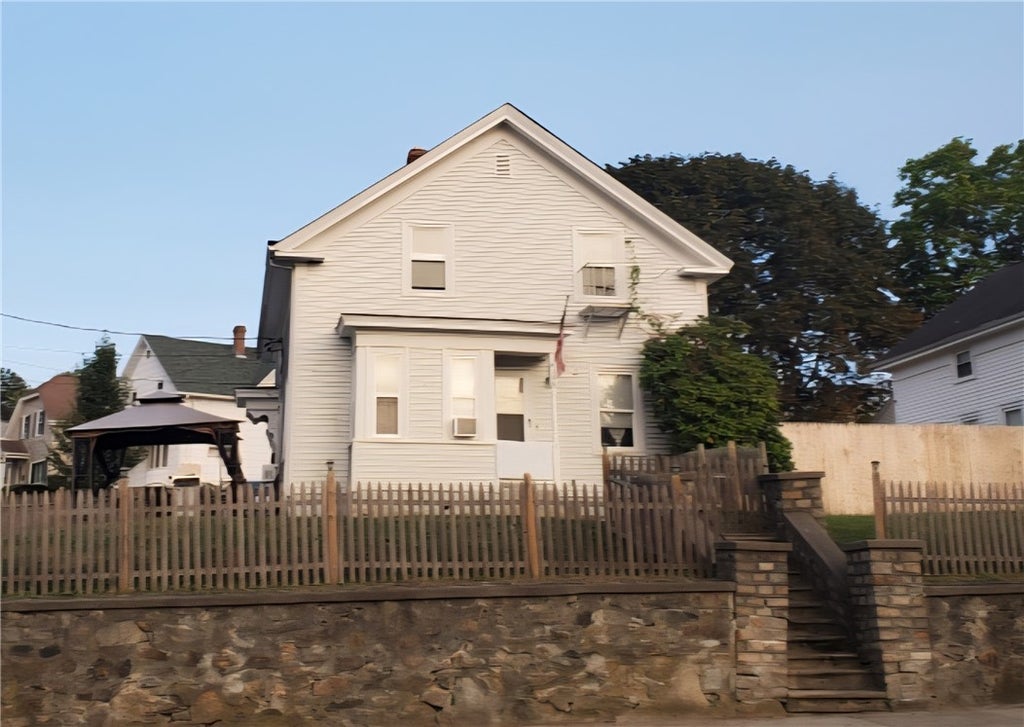 106 Cottage St, Woonsocket Property Listing: MLS® #1394534