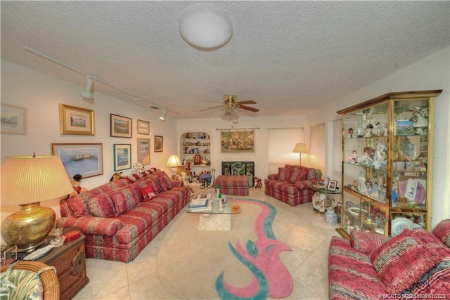 5220 Se Burning Tree Circle, Stuart Property Listing: MLS® #M20053806