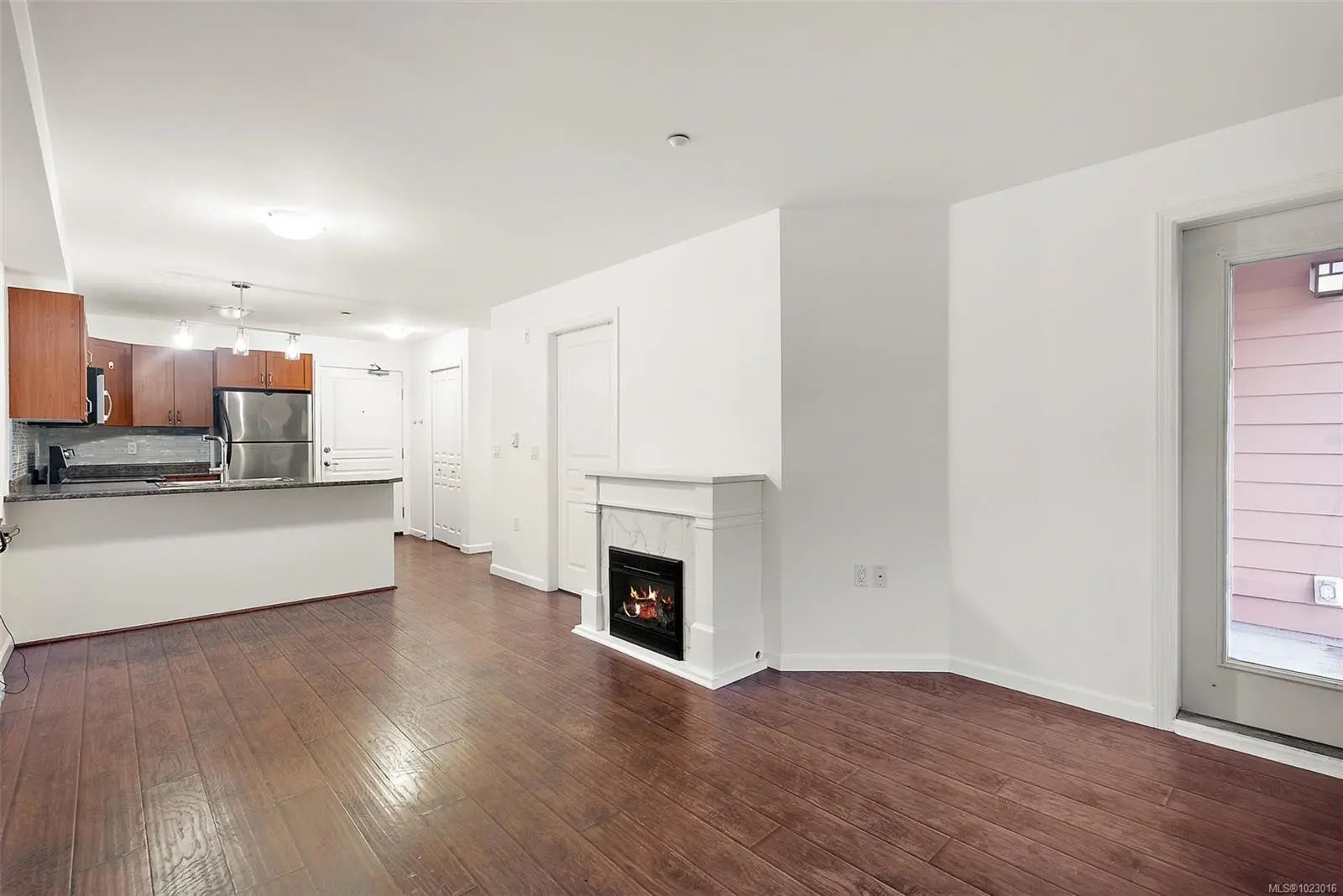 663 Goldstream Ave 308 Langford BC V9B 2W9 - MLS 1023016