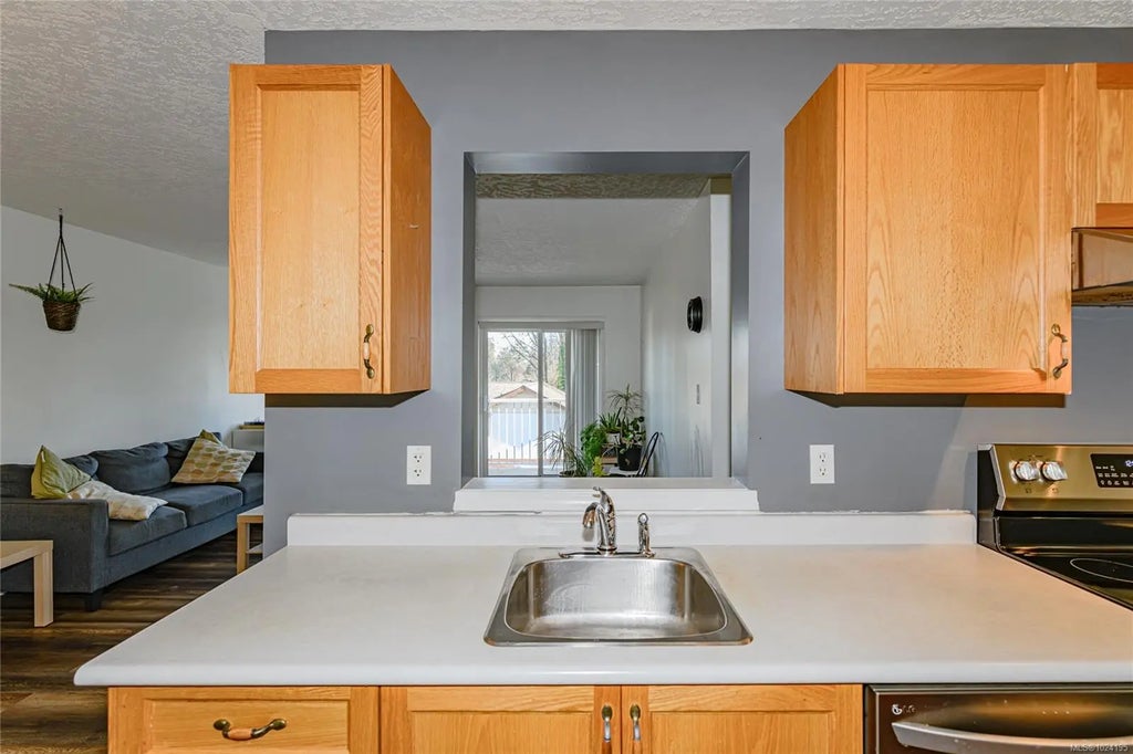 3226 Cowichan Lake Rd 307, Duncan Condo Apartment for sale: MLS ...