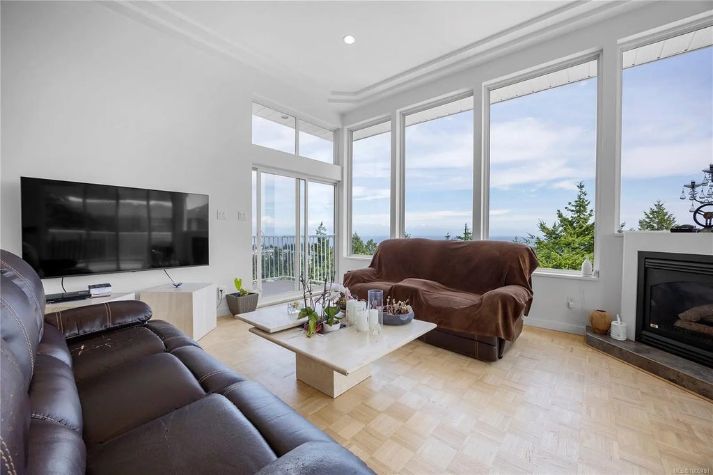 250 Canterbury Cres, Nanaimo Home For Sale 999998