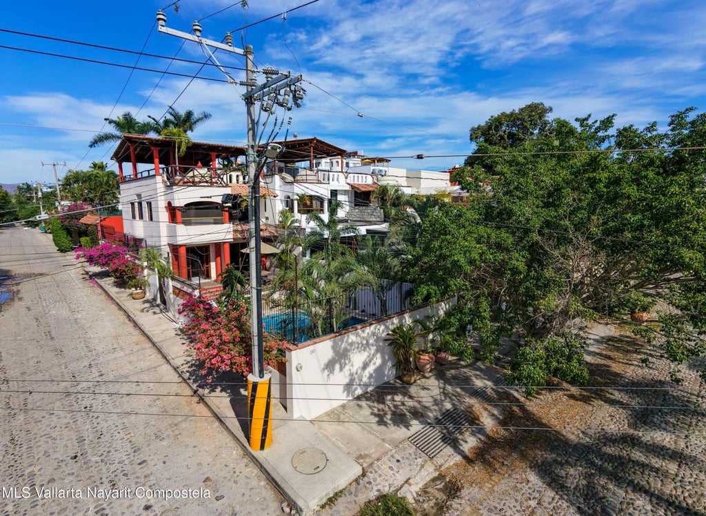 118 Las Palmas Villa Nadine Bucerias, Bucerias, Property Listing: MLS ...