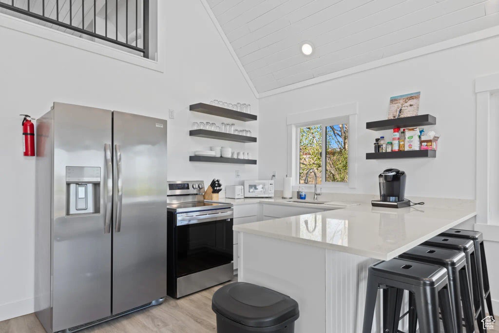 193 Blue Bell Dr, Garden City Property Listing: MLS® #2117058