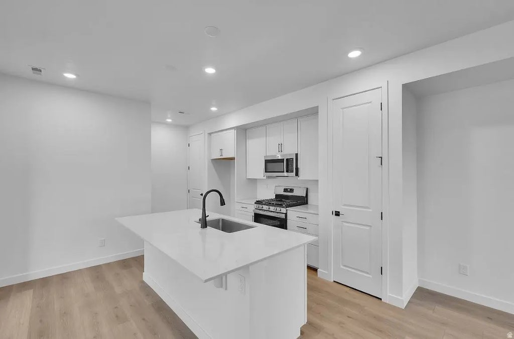 12688 S Lincoln Peak Ln 115, Herriman Property Listing: MLS® #2128750